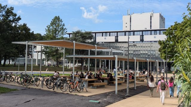 Le collège droit, science politique, économie et gestion (DSPEG) de l ...